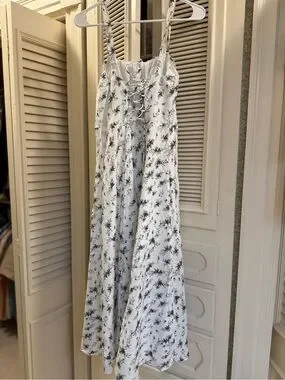 Dresses | White Floral Midi Dress With Dark Green Botanical Print ...